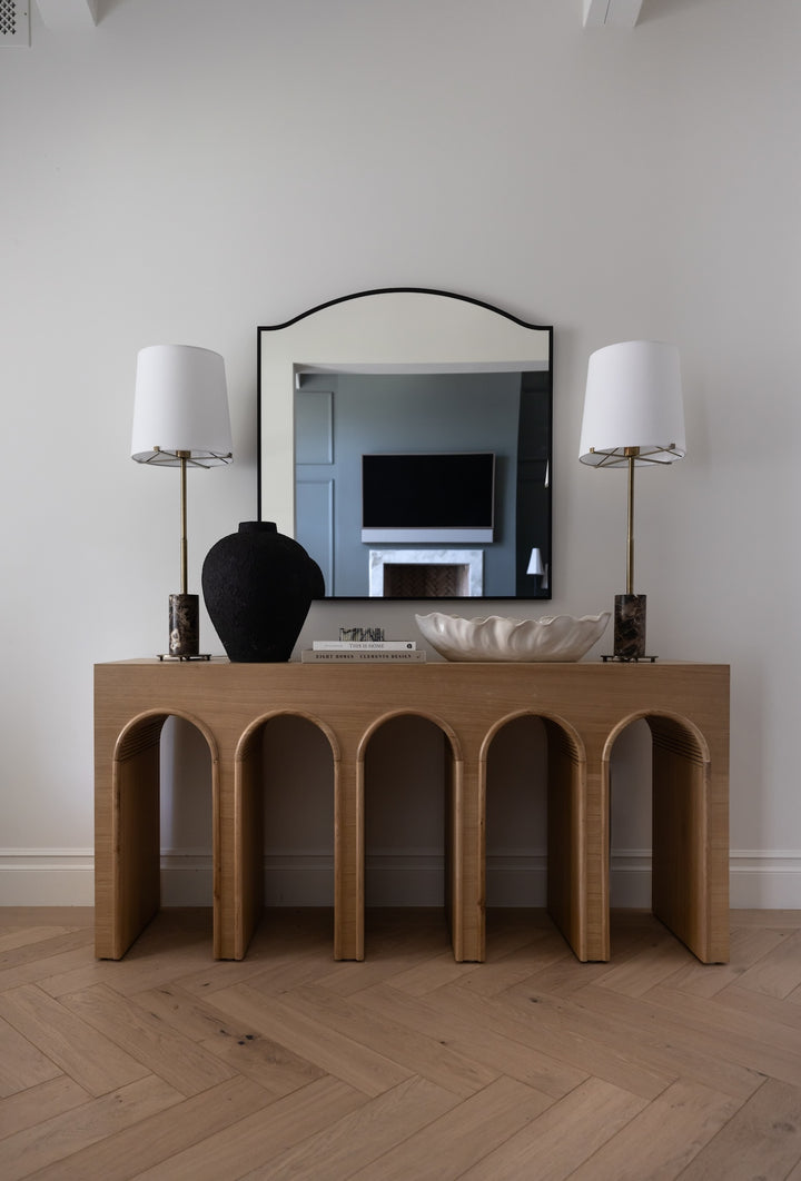 Enzo Console