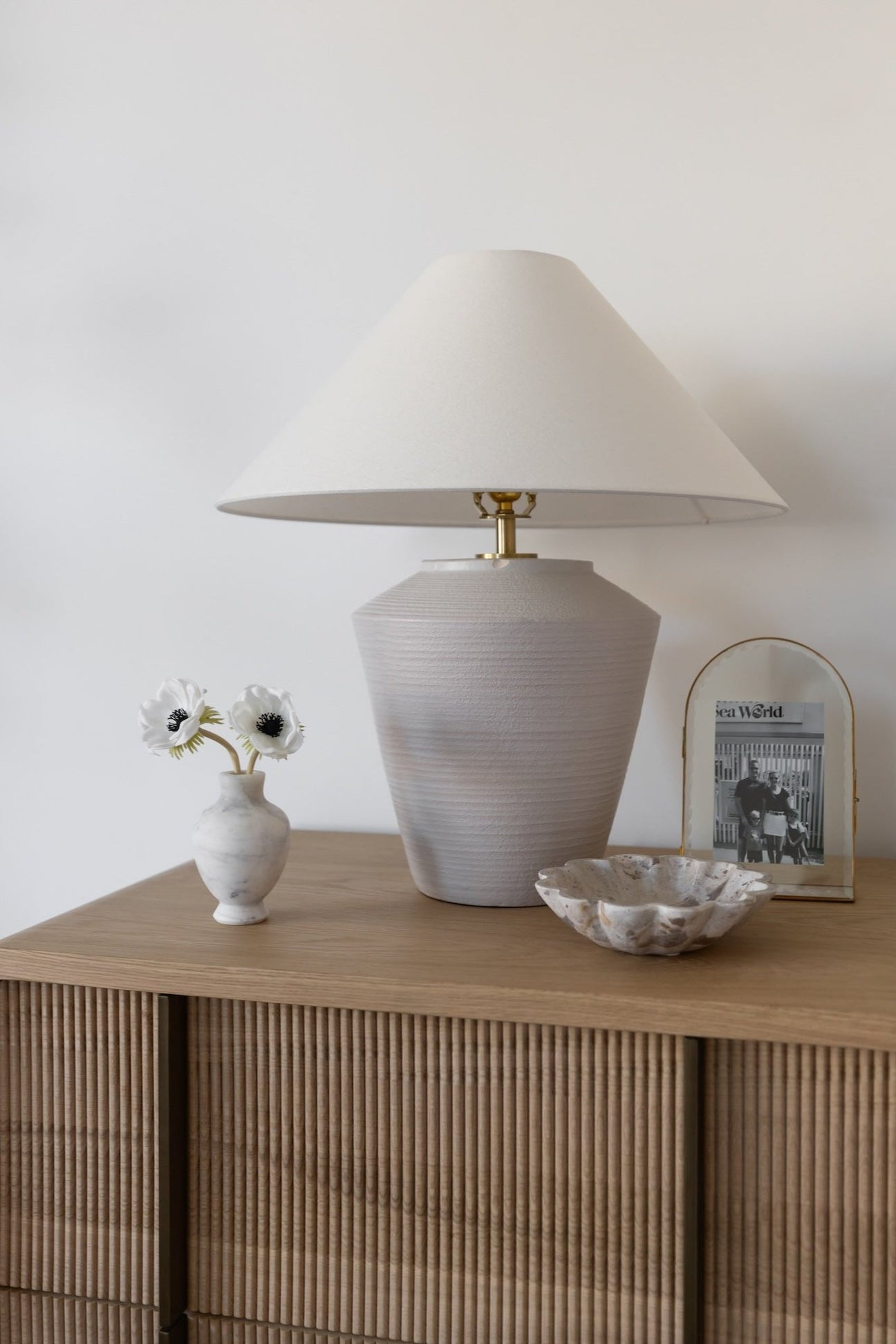 Rachie Table Lamp | THELIFESTYLEDCO