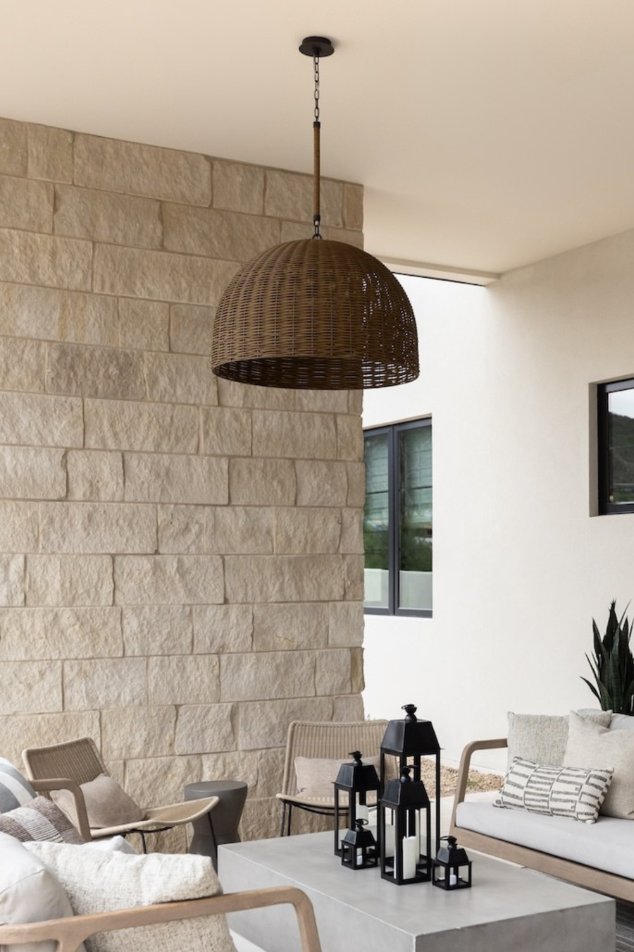 Huxley Outdoor Pendant