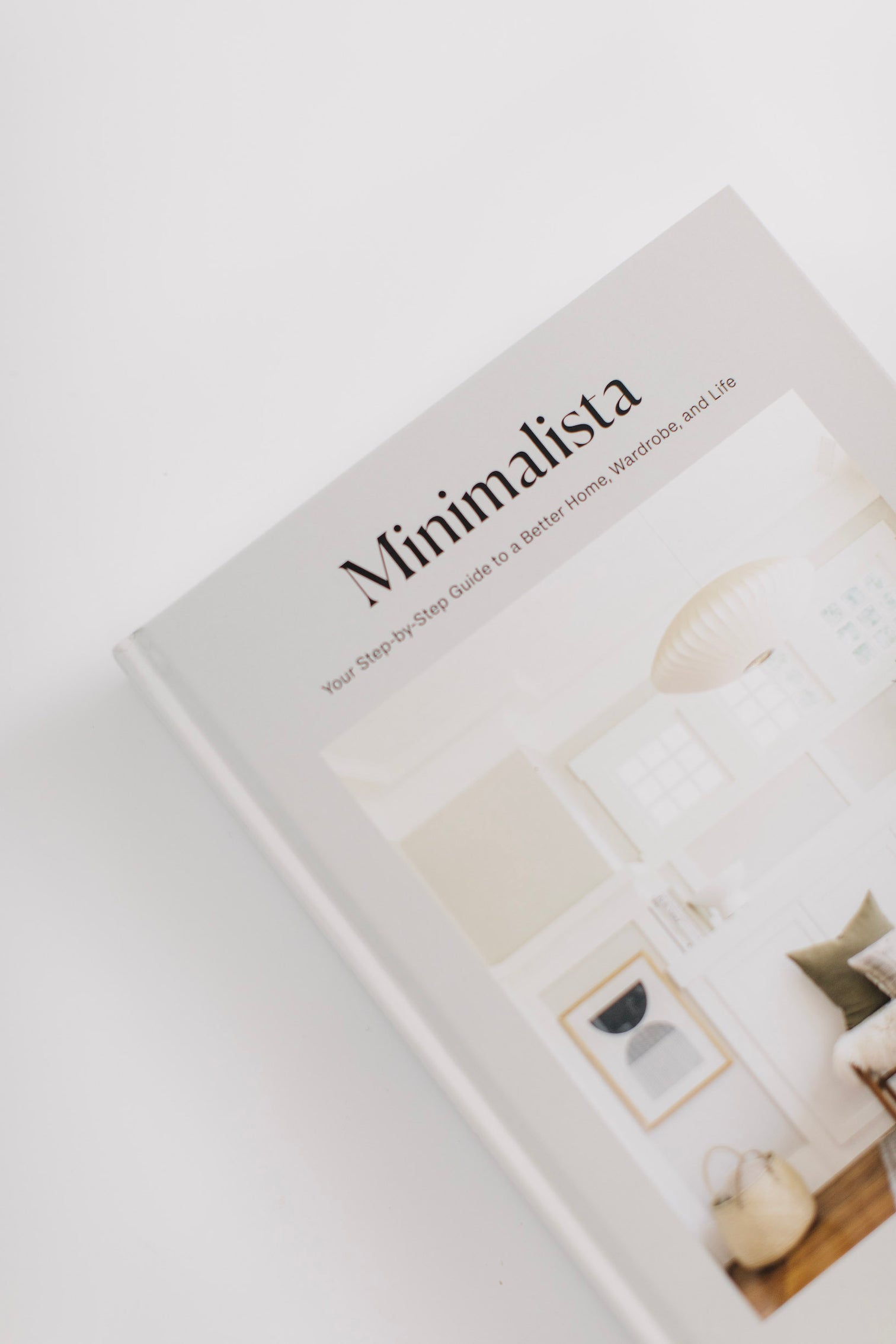 Minimalista – The Art of Living With Less | THELIFESTYLEDCO